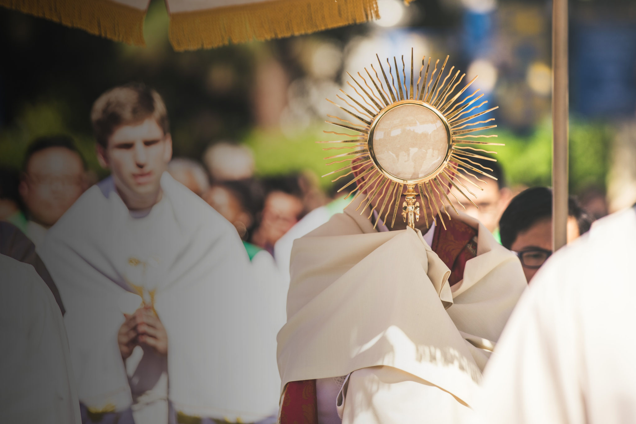 Adoration | LA Catholics