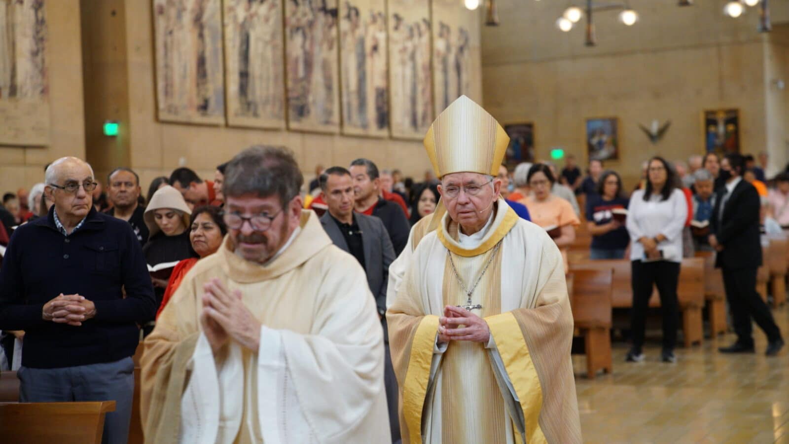 #SacredHeartSacredTruth || LA Catholics