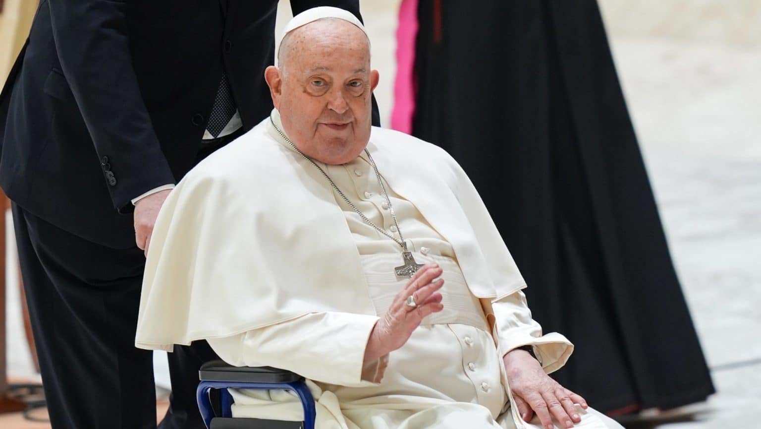 Pope’s condition shows ‘further slight improvement’ | LA Catholics