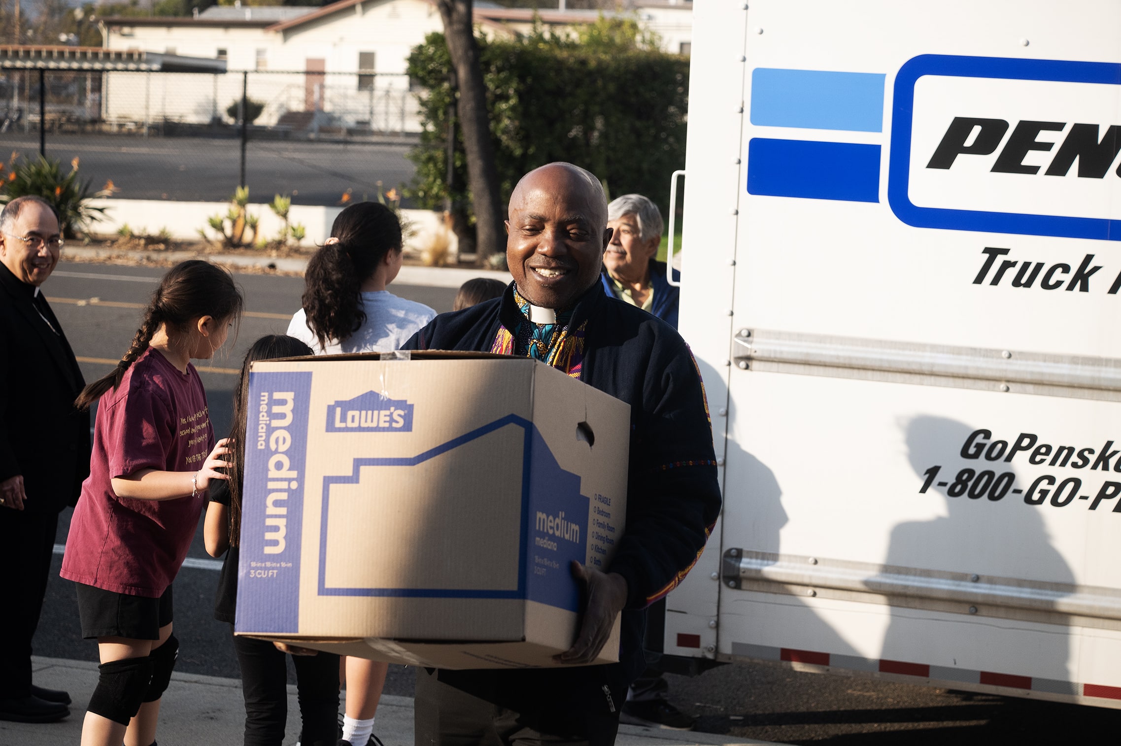 Kansas Catholics deliver relief to LA faithful devastated by fires | LA Catholics